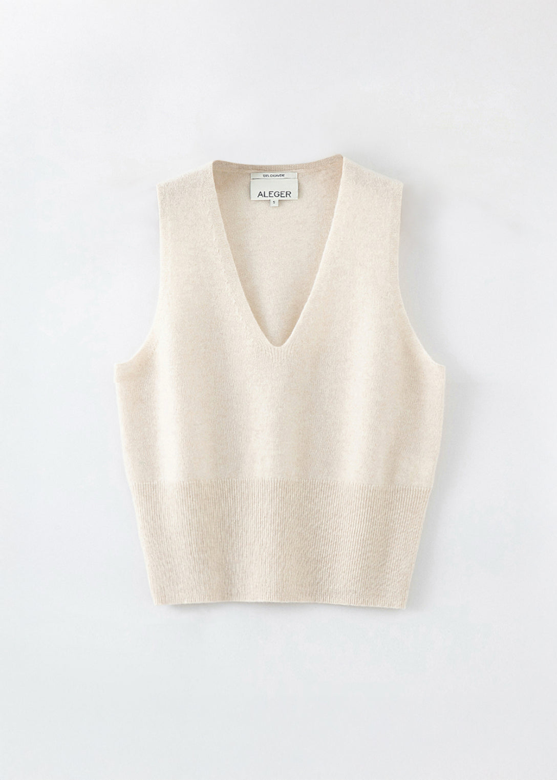 T-SHIRTS, VESTS & CAMIS